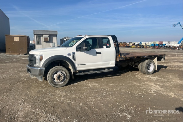 2018 Ford F-550 4x4 Extended Cab Flatbed Truck | Ritchie Bros. Auctioneers