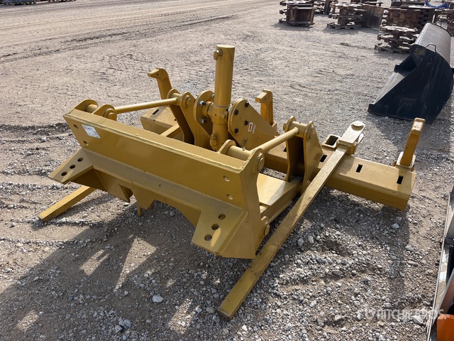 90 in Multi-Shank Motor Grader Ripper - Fits Cat 140G | Ritchie Bros ...