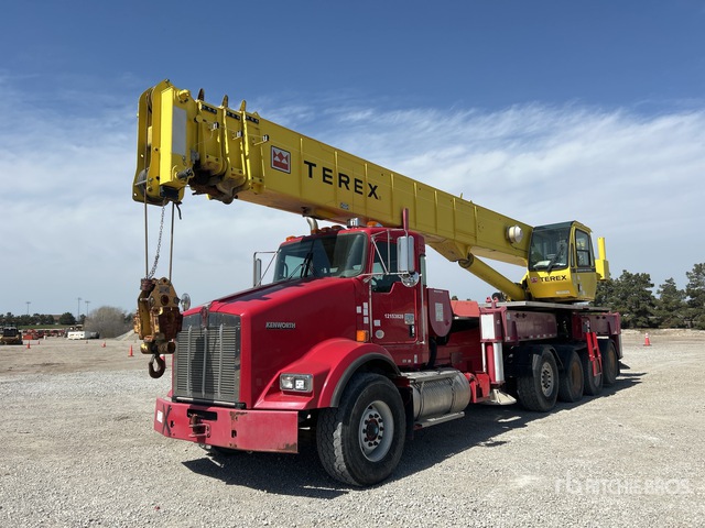 2012 Terex X0-6000 60 ton Straight Boom on 2013 Kenworth T-800 10x4 ...