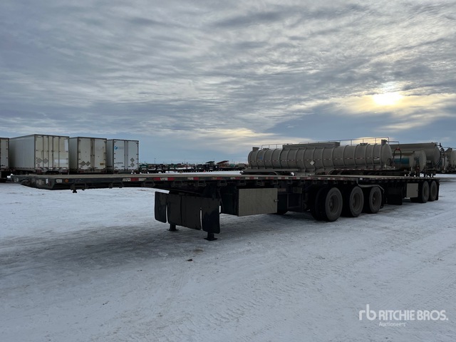 2015 Doepker 32 ft Super B-Train Lead Flatbed Trailer | Ritchie Bros ...