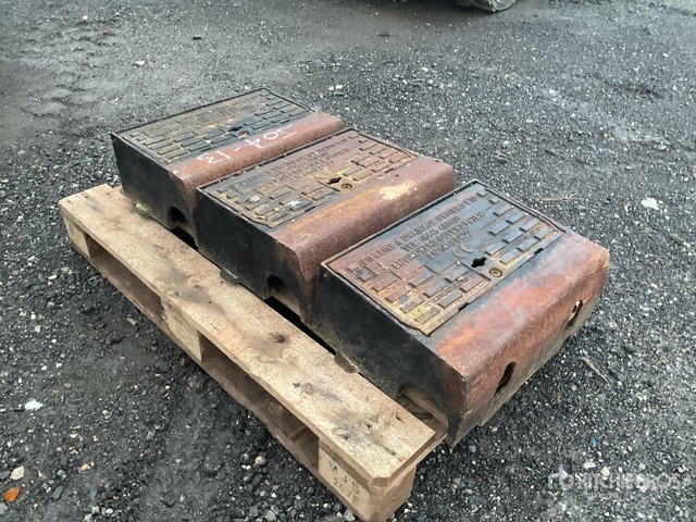 Quantity of (3) Eccles UK Foundries FE Steel Gulley Inspection Covers ...