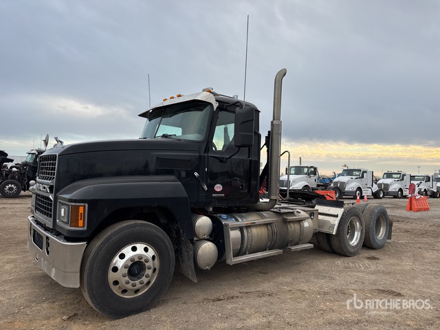 2021 Mack Pinnacle 6x4 T/A Day Cab Truck Tractor | Ritchie Bros ...