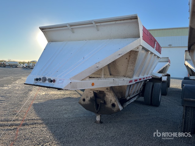 1994 ACE 20 ft S/A Lead Belly Dump Trailer | Ritchie Bros. Auctioneers