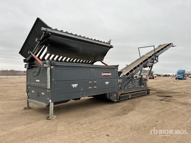 2019 Superior 7 ft x 16 ft Tracked Aggregate Feeder | Ritchie Bros ...