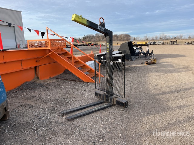 Star Industries 46 in Crane Pallet Forks | Ritchie Bros. Auctioneers