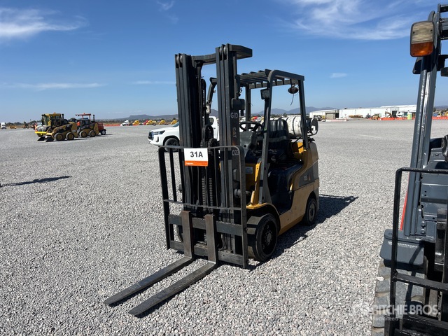 2005 Cat C6000 5150 lb Montacargas / Cushion Tire Forklift | Ritchie ...