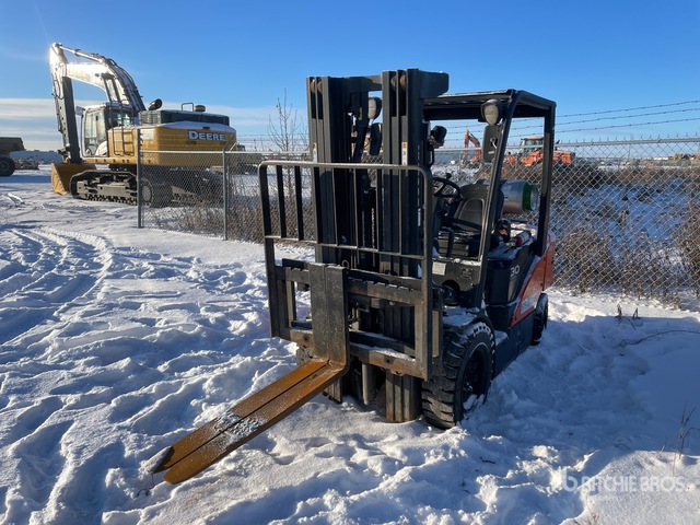 2018 Doosan G30N-7 5450 lb Pneumatic Tire Forklift | Ritchie Bros ...