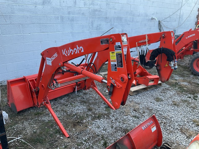 2021 Kubota LA525 Front Loader Attachment in Ashland, Kentucky, United ...