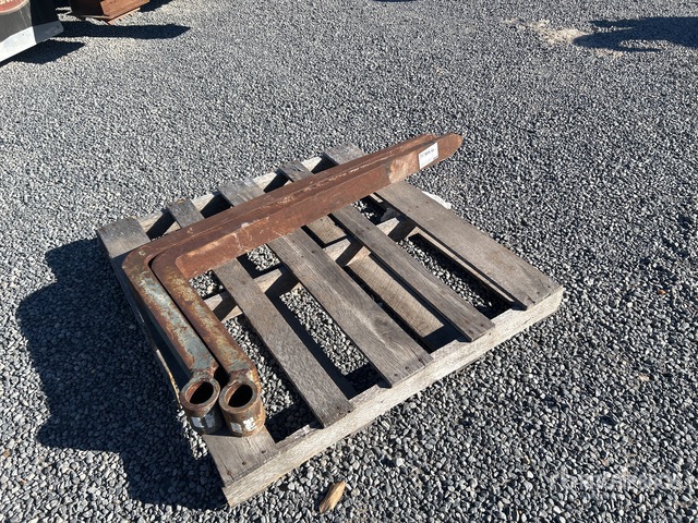 48 in Flip Over Backhoe Forks | Ritchie Bros. Auctioneers