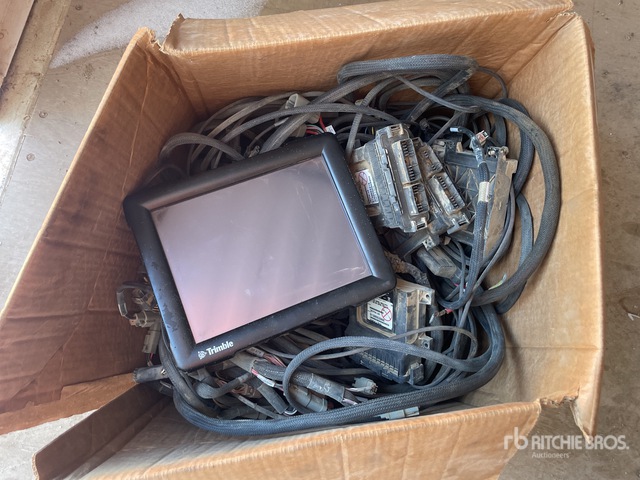 Trimble FMX Trimble Monitor FM1000 and Flow Controller System Guidance ...