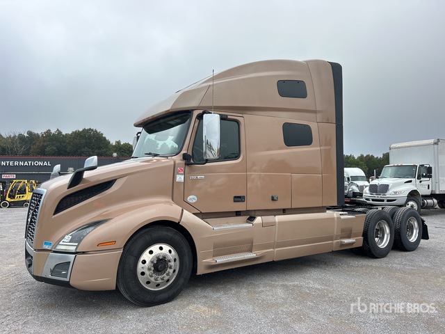 2019 Volvo VNL760 6x4 T/A Sleeper Truck Tractor | Ritchie Bros. Auctioneers