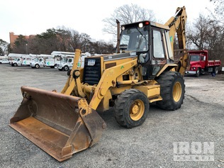 2002 Cat 446B 4x4 Backhoe Loader in Central Islip, New York, United ...