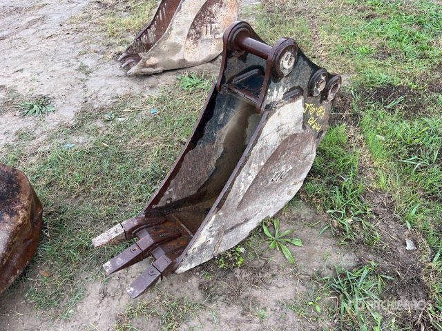 Tag 12 in Digging Backhoe Rear Bucket | Ritchie Bros. Auctioneers