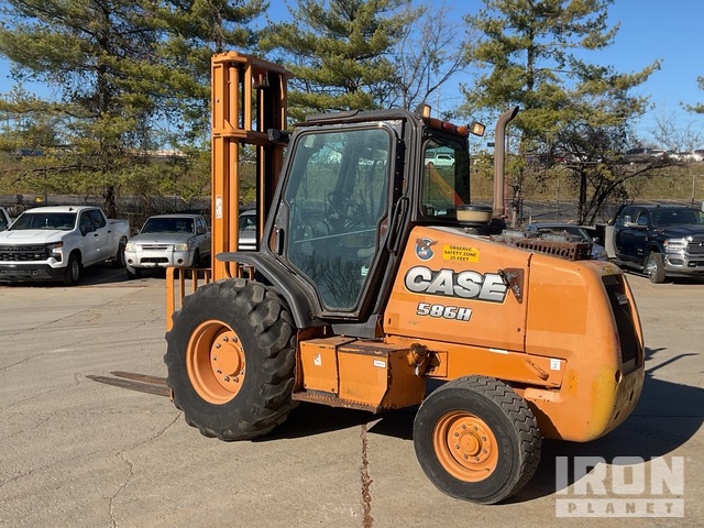 2013 Case 586H 6000 lb 4x2 Rough Terrain Forklift in Nashville ...