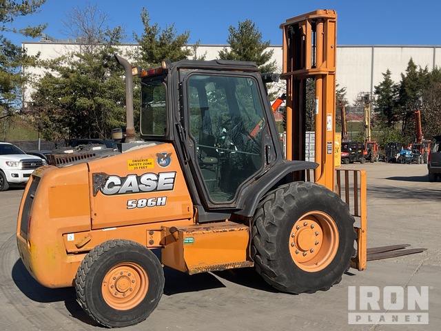 2013 Case 586H 6000 lb 4x2 Rough Terrain Forklift in Nashville ...
