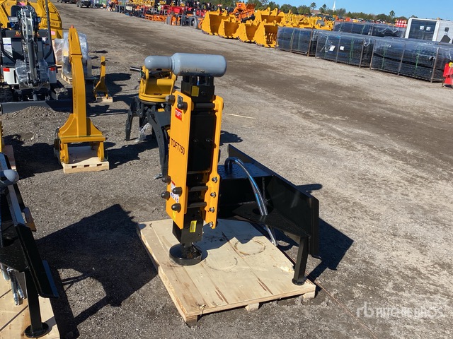 2024 TOFT TOFT750 Skid Steer Post Driver - Fits 7 - 10 ton Skid Steer ...