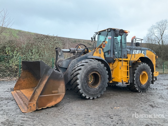 2019 Bell L2606E Wheel Loader | Ritchie Bros. Auctioneers