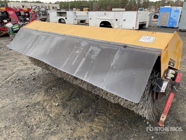 Smith Challenger 1 Series SCM200 84 in Skid Steer Broom | Ritchie Bros ...