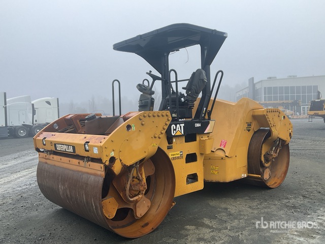 2015 Cat CB64 Double Drum Roller (Inoperable) | Ritchie Bros. Auctioneers