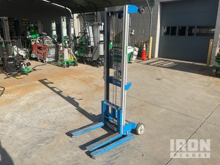 2016 Genie GL-10 Material Hoist in Thomasville, Pennsylvania, United ...