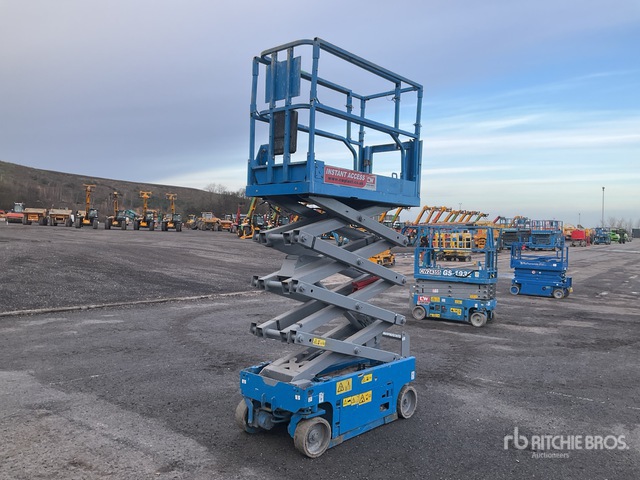 2018 Genie GS1932 Electric Scissor Lift | Ritchie Bros. Auctioneers