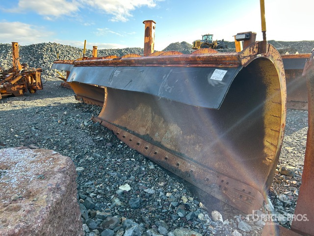 Craig 11 ft 2 Way Snow Plow - Fits Wheel Loader | Ritchie Bros. Auctioneers