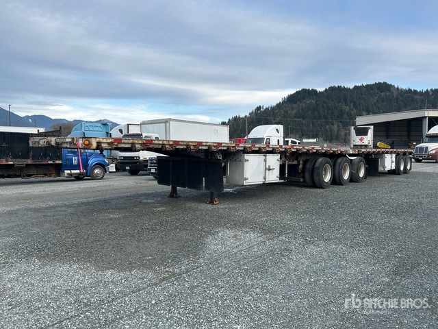 2019 Manac 32 ft Super B-Train Lead Flatbed Trailer | Ritchie Bros ...