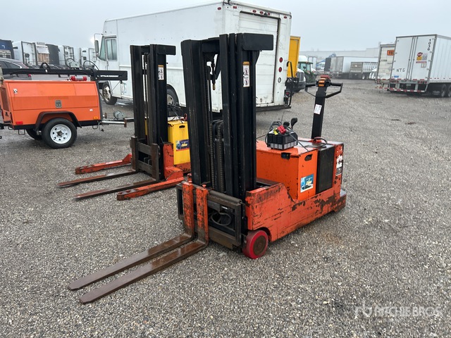 1998 BT Prime Mover CSX40 4000 lb Gerbeur électrique | Ritchie Bros ...