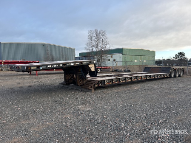 2009 BWS 35ADG T/A Double Drop Lowboy Trailer | Ritchie Bros. Auctioneers