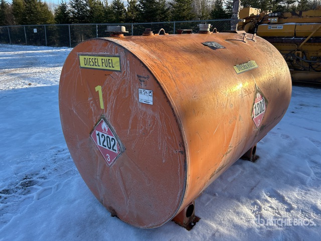 2004 2222 L Skid Mounted Steel Diesel Tank | Ritchie Bros. Auctioneers