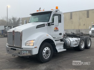 2016 Kenworth T880 6x4 T/A Day Cab Truck Tractor in Buda, Texas, United ...