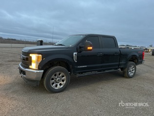 2017 Ford F-250 XL 4x4 Crew Cab Pickup in Medford, Minnesota, United ...