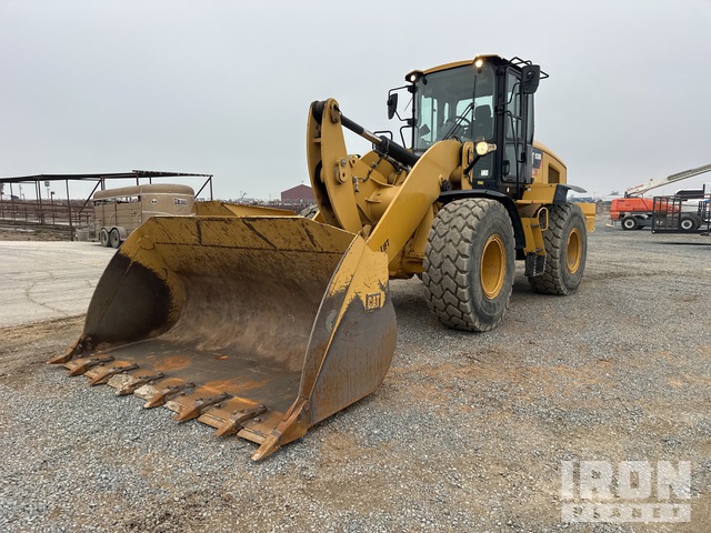 2018 Cat 938M High Lift Wheel Loader in Tipton, California, United ...