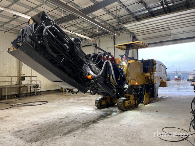 2020 Cat PM622 Tracked Cold Planer | Ritchie Bros. Auctioneers