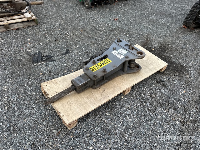 TOKU TNB2M 11 in Skid Steer Breaker | Ritchie Bros. Auctioneers