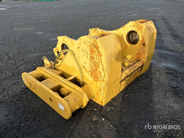 101 in Wheel Loader Quick Coupler | Ritchie Bros. Auctioneers