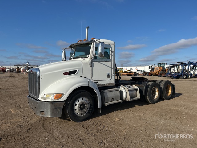2013 Peterbilt 384 6x4 Cabeza Tractora Cabina Corta | Ritchie Bros ...
