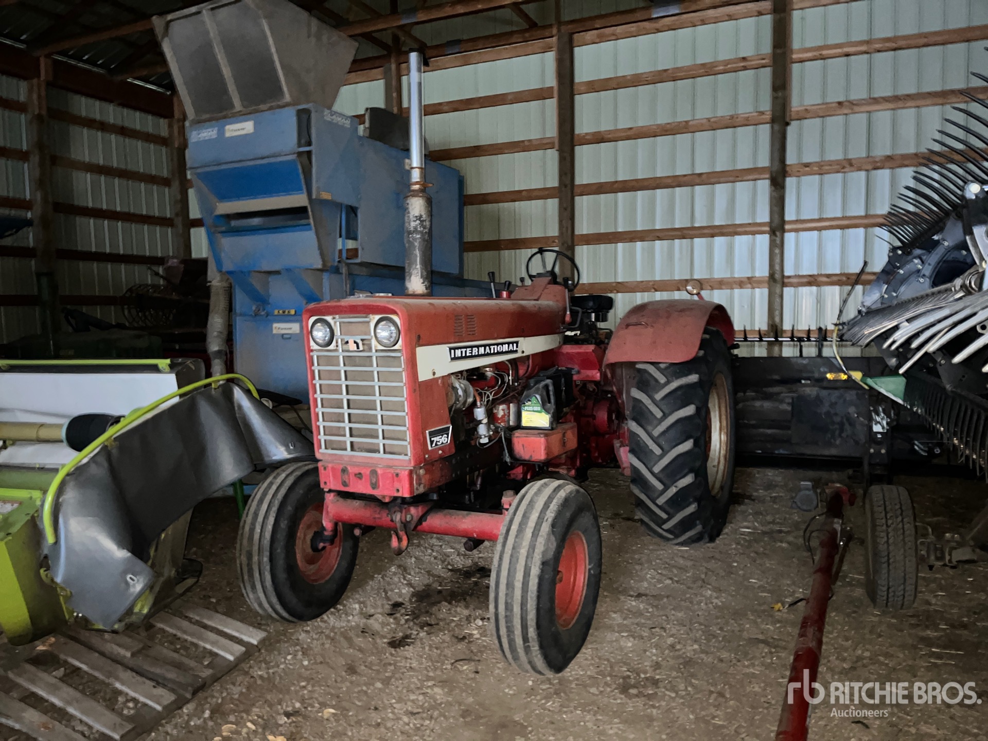 International 756 2WD Tractor | Ritchie Bros. Auctioneers