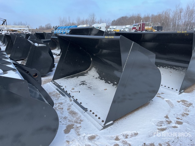 CNH America 102 in Wheel Loader Bucket | Ritchie Bros. Auctioneers