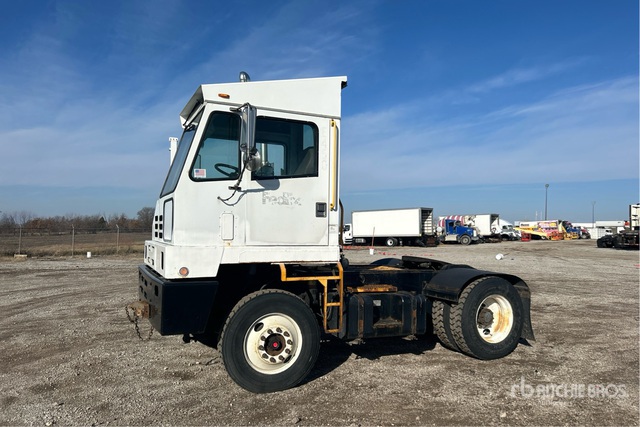 2011 Capacity TJ5000 4x2 Spotter Truck | Ritchie Bros. Auctioneers