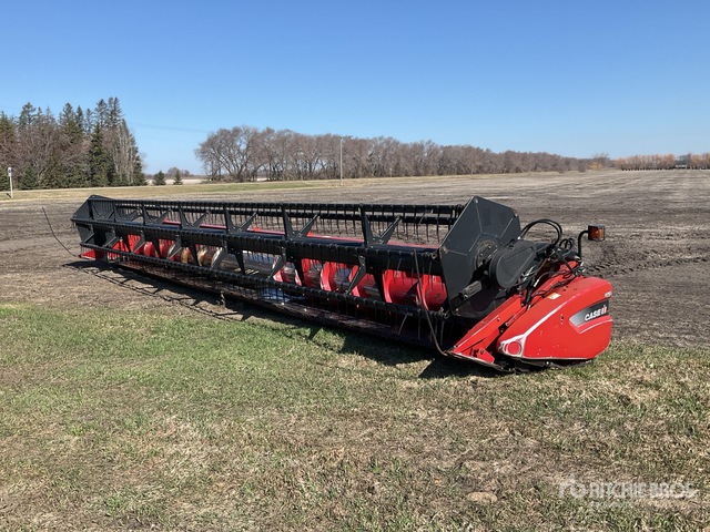 2010 Case IH 2020 35 ft Flex Combine Header | Ritchie Bros. Auctioneers