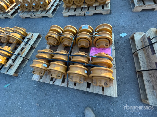 Quantity of (8) Teran 1205766 D/F Rollers (Unused) - Fits Cat D6R/T ...