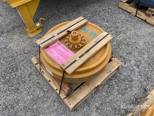 Teran 6T3216 Idler w/Shaft (Unused) - Fits Cat D6R/T | Ritchie Bros ...