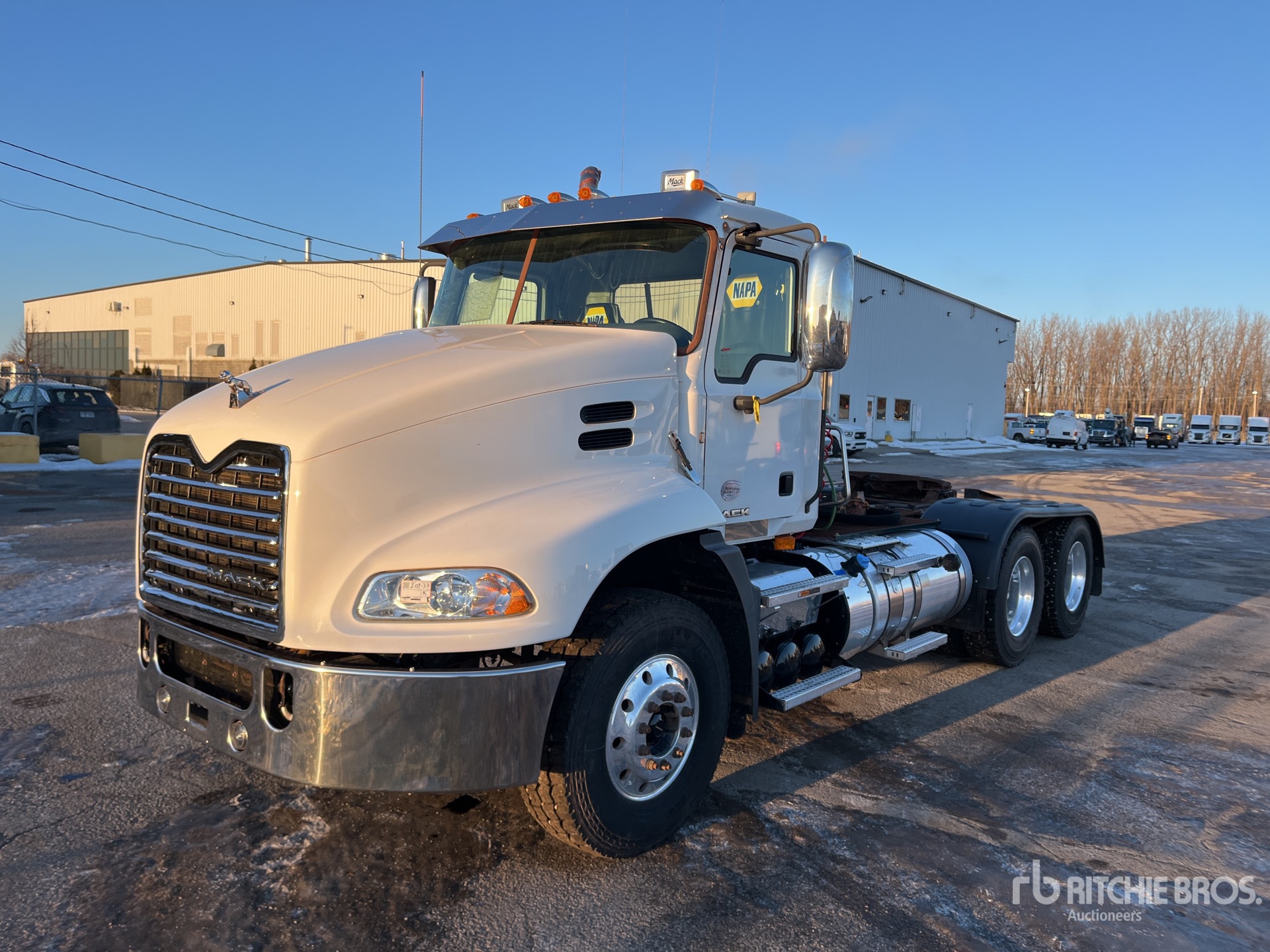 2018 Mack Pinnacle CXU 613 6x4 T/A Day Cab Truck Tractor | Ritchie Bros ...