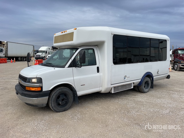 2014 Chevrolet Express G4500 4x2 Shuttle Bus | Ritchie Bros. Auctioneers