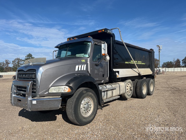 2016 Mack GU813 8x4 Tri/A Dump Truck | Ritchie Bros. Auctioneers