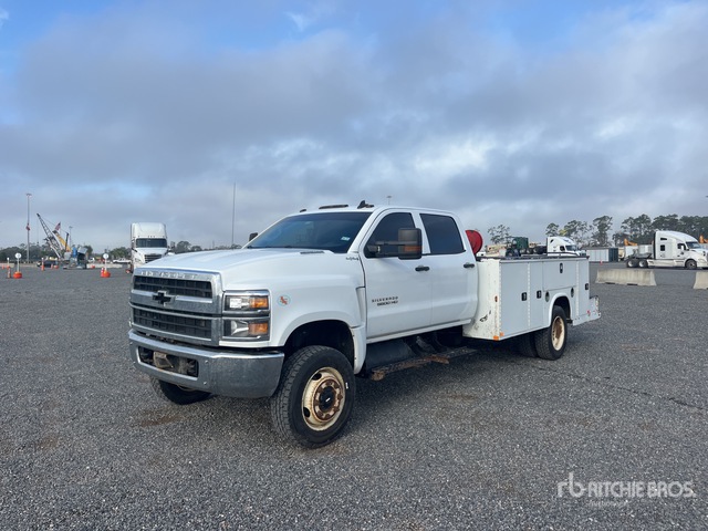2019 Chevrolet 5500 4x4 Crew Cab Utility Truck | Ritchie Bros. Auctioneers