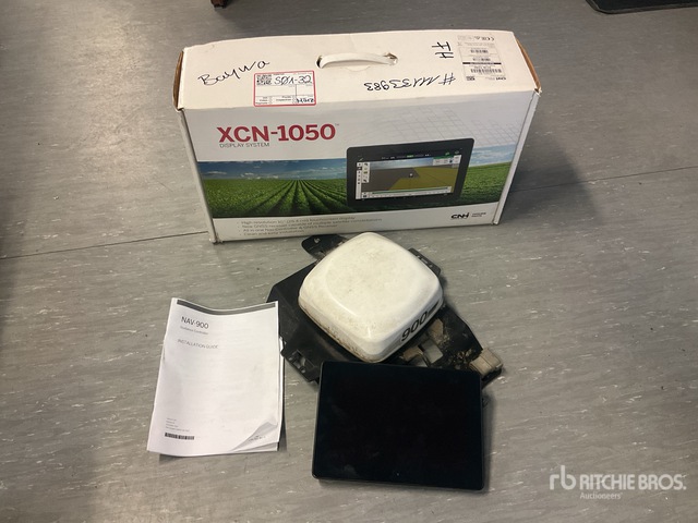 2020 Trimble XCN-1050 GFX-750 Display with 2020 Trimble NAV-900 ...