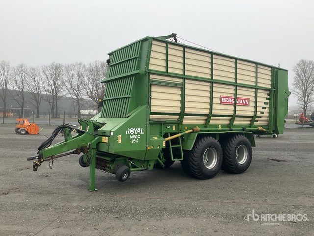 Bergmann Royal 28 S T/A Silage Wagon | Ritchie Bros. Auctioneers