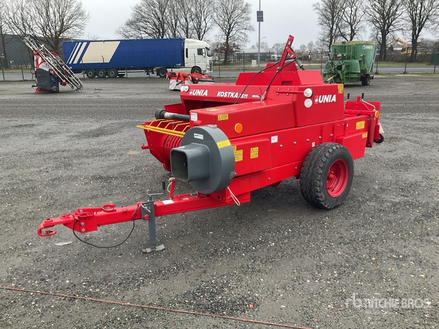 2020 Unia Kostka Z-511 Square Baler | Ritchie Bros. Auctioneers